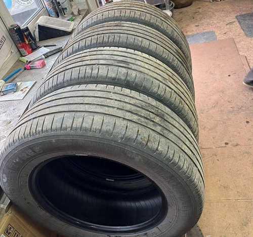 Nokian Tyres Hakka Green 3 215/60 R16 99V