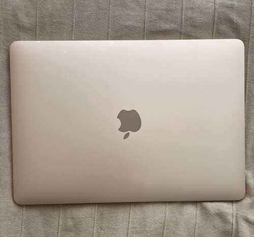 MacBook Air 13.3” 2020, 8 GB RAM, 512 GB SSD