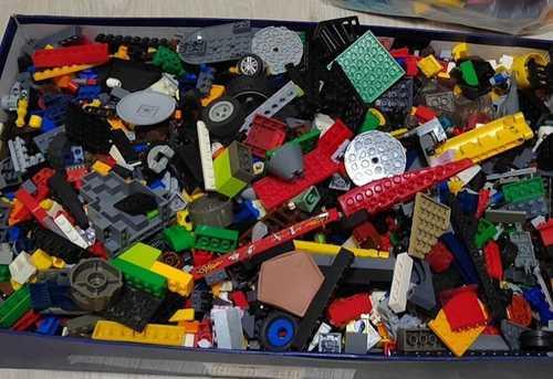 Lego (совокупность лего из разных наборов )