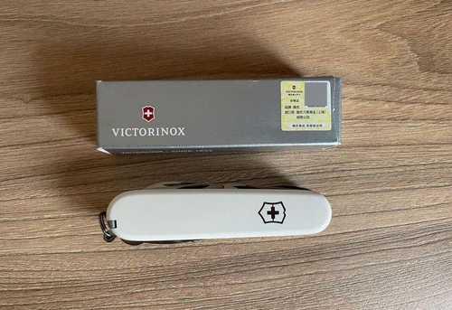 Victorinox 1.3713.7 huntsman