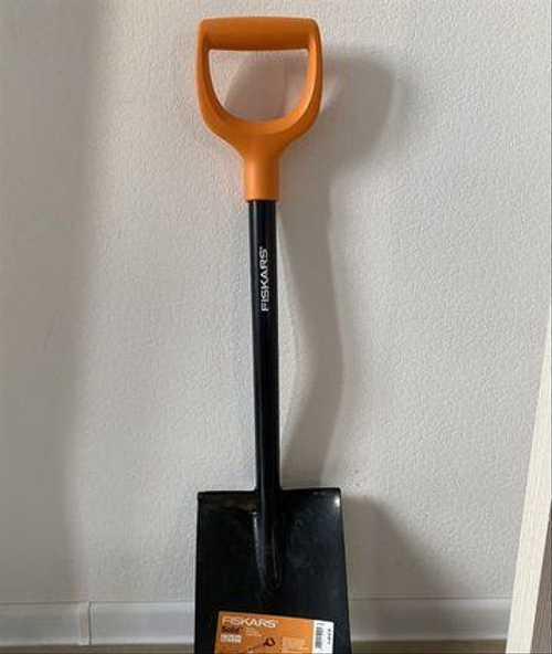 Лопата штыковая fiskars