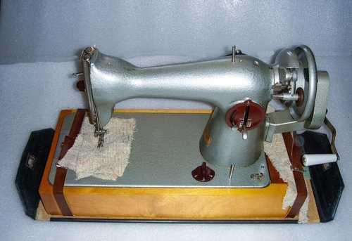 Швейная машинка Подольск 2М-34 Новая с документами