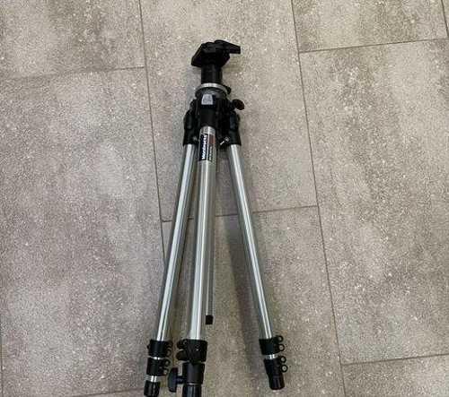 Штатив manfrotto, головка benro с чехлом