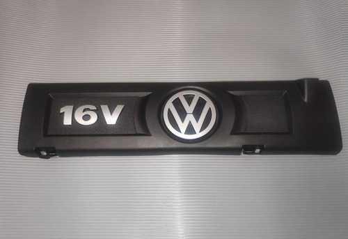 Крышка двигателя Volkswagen Polo
