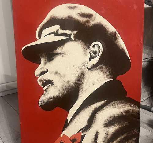 Картина с Лениным