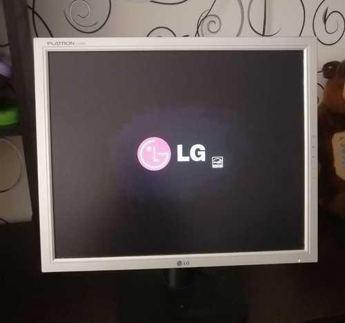 Монитор LG flatron L1918S