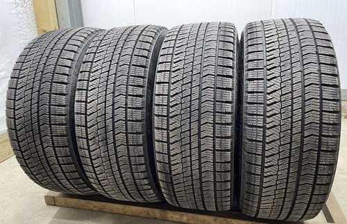 Bridgestone Blizzak VRX2 235/40 R18