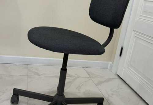 Офисный стул без дефектов