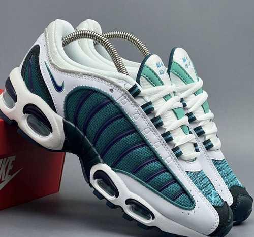 Кроссовки Nike Air Max Tailwind 4