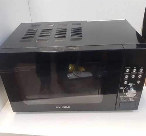 Микроволновые печи Hyundai HYM-D3033