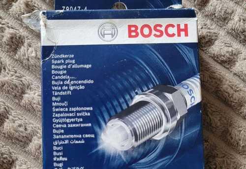 Свечи зажигания Bosch 0241135520/04C905616D