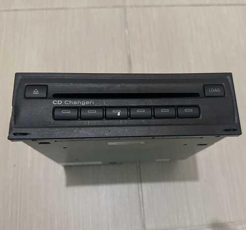 CD чейнджер Audi (CD Changer)