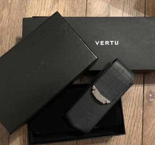 Чехол кожаный на Vertu Signature