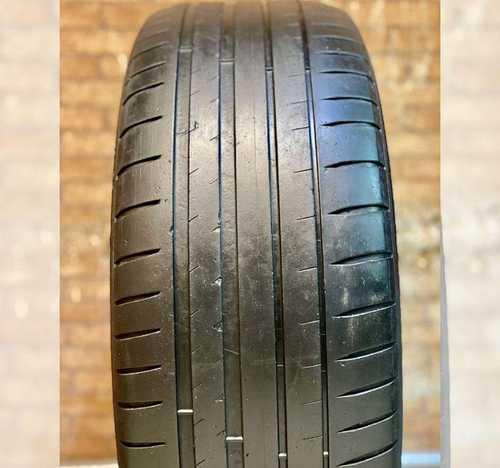 Michelin Pilot Sport 4 215/55 R17