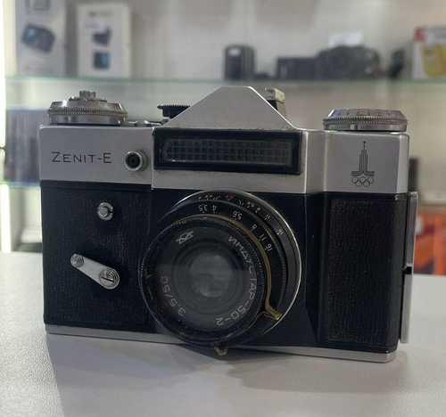 Фотоаппарат Zenit E