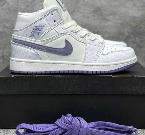 Nike Air Jordan 1 Mid Purple Pulse