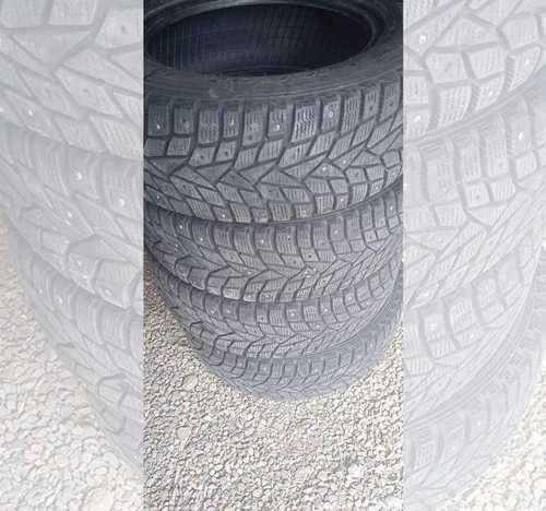 Dunlop SP Winter Ice02 215/60 R16