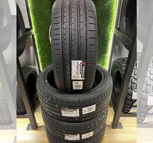 Yokohama Advan Sport V105S 245/40 R19 94Y