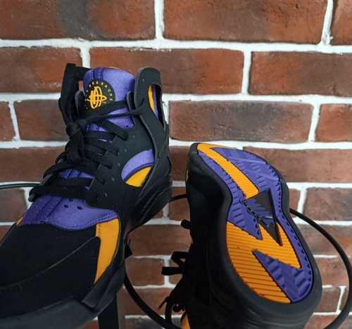 Nike air flight huarache kobe bryant pe