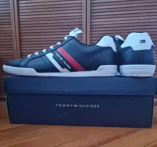 Кроссовки tommy hilfiger.новые.фирменные.43.5