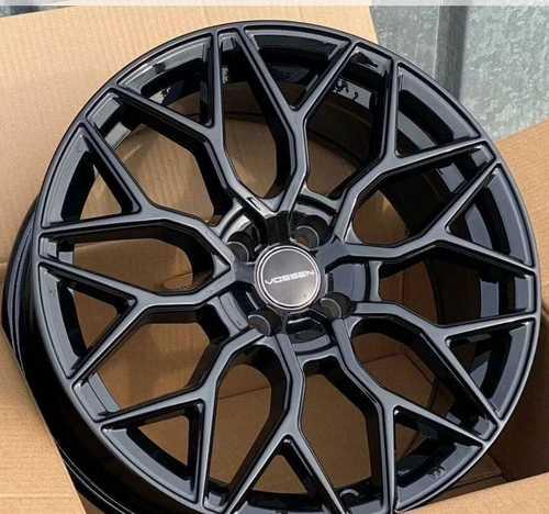 Новые диски R17 4/100 Vossen HF2 Rio Vesta