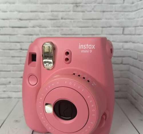 Фотоаппарат instax mini сломан