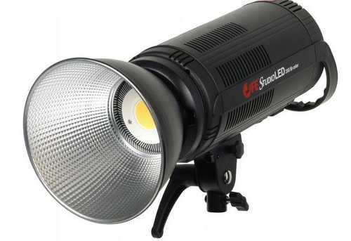 Светодиодный осветитель Falcon Eyes Studio LED 200