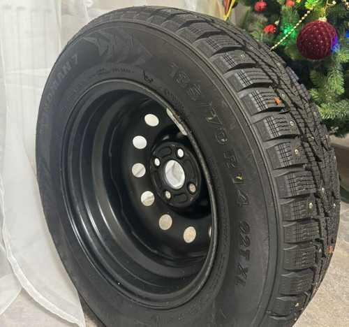 Nokian Tyres Nordman 7 185/70 R14 92T