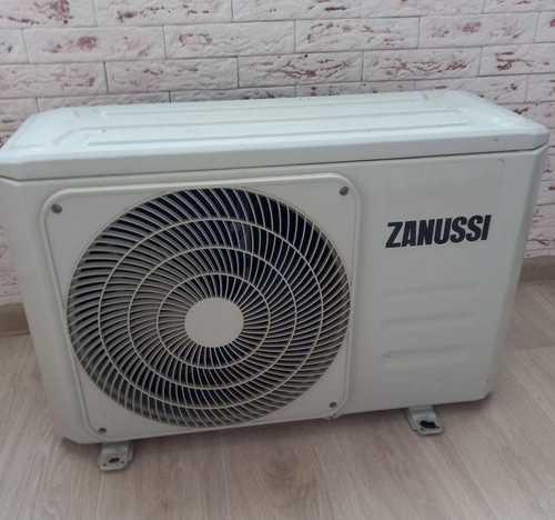 Внешний блок кондиционера zanussi