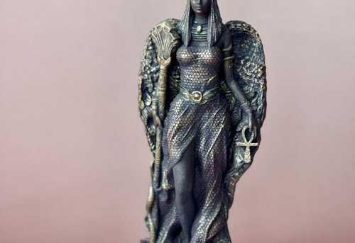 Богиня Исида алтарная свеча из пчелиного воска