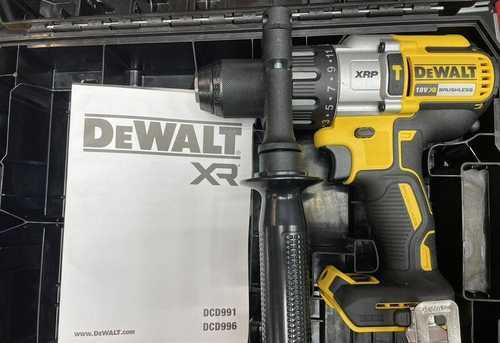 Ледобур DeWalt DCD 996 в кейсе