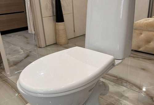 Унитаз с бачком