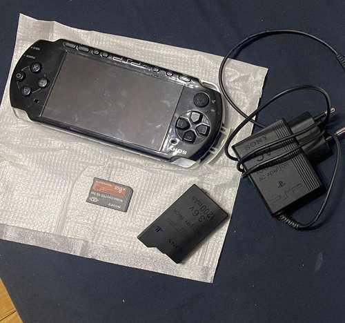 Sony Playstation 2 / psp-3008 portable