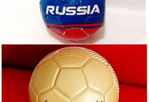 Мячи футбольные Demix Russia и Nike Joga Bonito