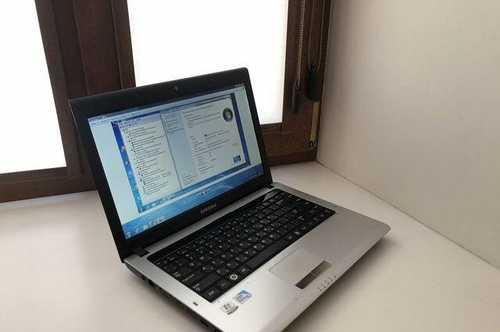 Ноутбук Samsung Rv410, двухядерный, 14", 2/465 Гб