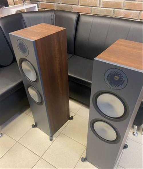 Напольная акустика Monitor Audio Bronze 500 Walnut