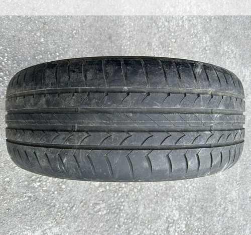 Goodyear EfficientGrip 255/45 R20