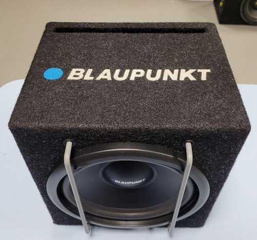 Активный сабвуфер Blaupunkt GTb 8200A