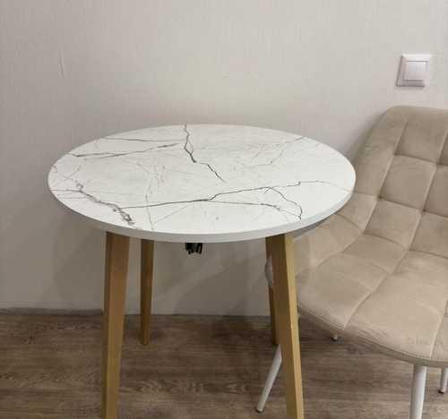 Обеденный стол раздвижной