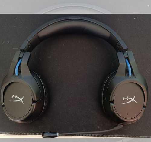 Игровые беспроводные наушники HyperX Cloud Flight