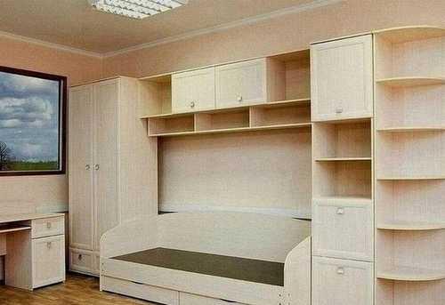Детская корпусная мебель кровать, шкаф