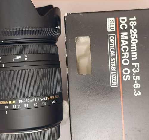 Canon Sigma 18-250mm f/3.5-6.3 DC macro OS HSM IS