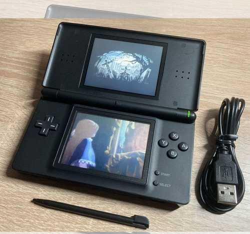 Nintendo DS Lite