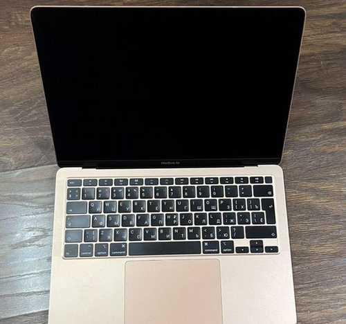 Apple macbook air 13 2020