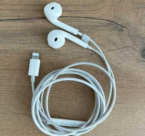 Наушники apple earpods проводные