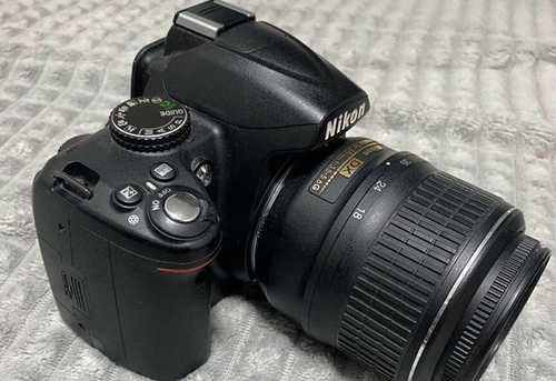Nikon D3000 с объективом Nikon 18-55mm f/3.5-5.6G