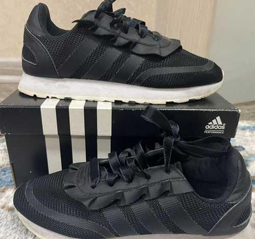 Кроссовки детские adidas 34 размер