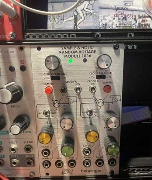 Behringer S&H / Random Voltage