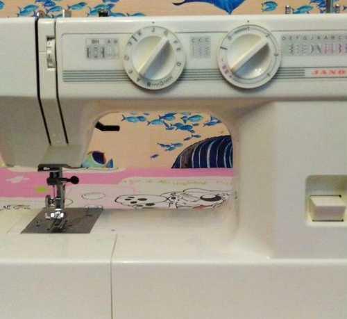 Швейная машинка Janome J540
