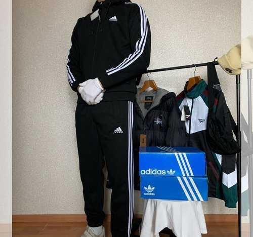 Спортивный костюм Adidas